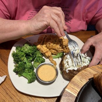 OUTBACK STEAKHOUSE - Updated April 2025 - 76 Photos & 127 Reviews ...