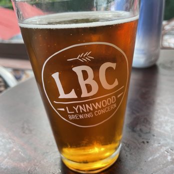 LYNNWOOD BREWING CONCERN - Updated November 2025 - 129 Photos & 124 ...