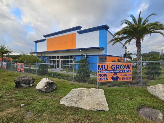 MU GROW GARDEN AND IRRIGATION - Updated November 2025 - 11 Photos ...