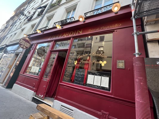 LE PERRAUDIN - Updated December 2025 - 42 Photos & 45 Reviews - 157 rue ...