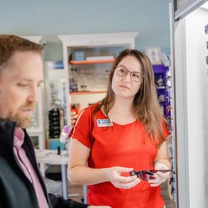 OPTICAL OUTLETS - Updated June 2025 - 27 Reviews - 3922 S Suncoast Blvd ...