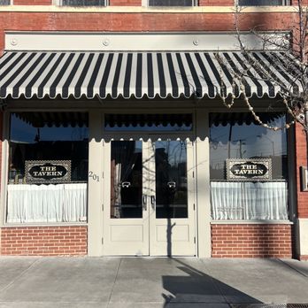 THE TAVERN - Updated March 2025 - 690 Photos & 537 Reviews - 201 N Main ...