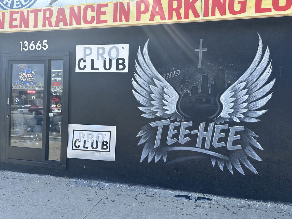 TEE-HEE - Updated June 2025 - 13665 Van Nuys Blvd, Pacoima, California ...