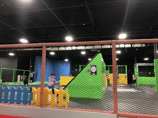 FUNZ TRAMPOLINE PARK - Updated November 2025 - 16 Reviews - 40 E Ave ...