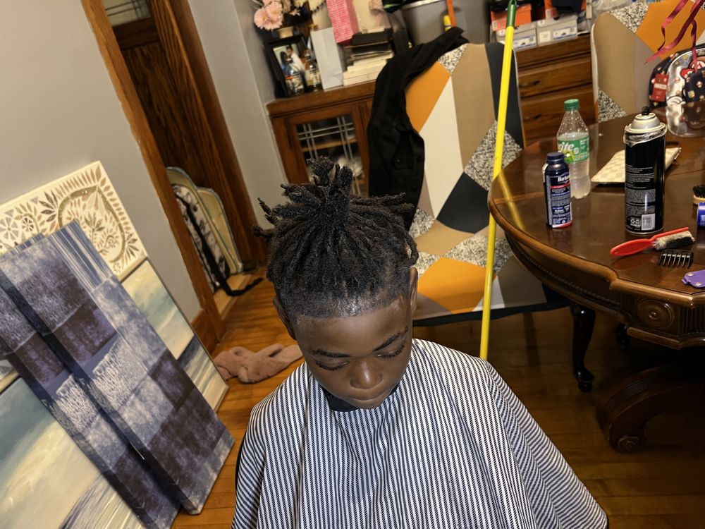 CJ THE BARBER - Request an Appointment - Milwaukee, Wisconsin - Barbers - Phone Number - Yelp