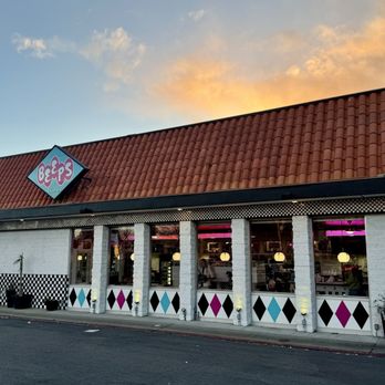 BEEPS DINER - Updated October 2025 - 403 Photos & 508 Reviews - 2597 ...