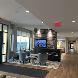 COMMANDO INN - Updated April 2025 - 301 Tully St, Hurlburt Field ...