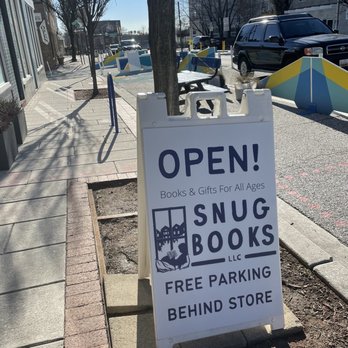 SNUG BOOKS - Updated December 2025 - 16 Photos & 10 Reviews - 4717 ...