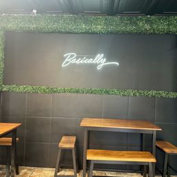 BASICALLY HALAL - Updated July 2025 - 83 Photos & 61 Reviews - 316 N ...