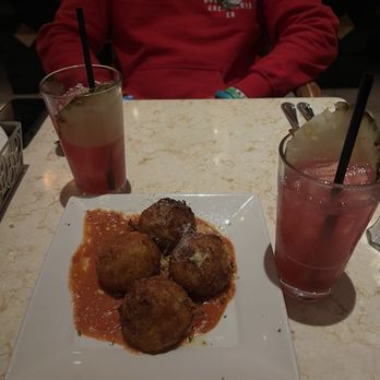 THE CHEESECAKE FACTORY - Updated March 2025 - 1359 Photos & 1020 ...