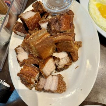 LUDI’S RESTAURANT & LOUNGE - Updated May 2024 - 598 Photos & 249 ...