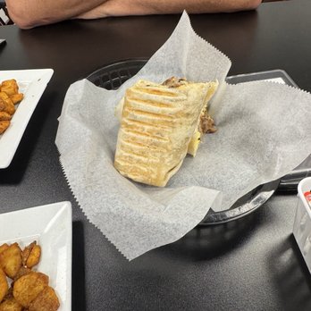 SMACKIN J’S DELI & GRILL - Updated October 2025 - 95 Photos & 76 ...