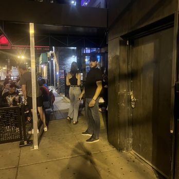 FIREPLACE INN - Updated August 2025 - 156 Photos & 539 Reviews - 1448 N ...