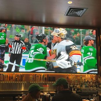 FANZO SPORTS BAR - Updated 05/2025 - 36 Photos & 39 Reviews - 5977 ...