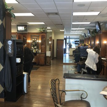 Razor’s Edge Barber Shop - 13 Photos & 41 Reviews - Barbers - 7301 Lone ...
