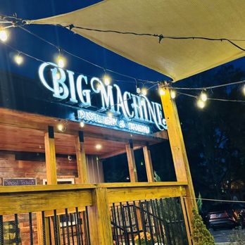 BIG MACHINE DISTILLERY & TAVERN - Updated June 2024 - 176 Photos & 116 ...