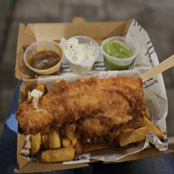 THE MAYFAIR CHIPPY - 774 Photos & 498 Reviews - 14 North Audley Street ...