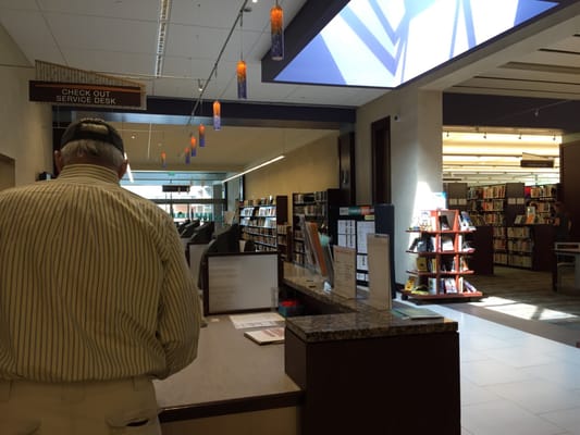 FRANKLIN AVENUE LIBRARY - DES MOINES PUBLIC LIBRARY - Updated December ...