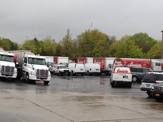 SLOMIN’S - Updated December 2025 - 31 Photos & 502 Reviews - 125 Lauman ...