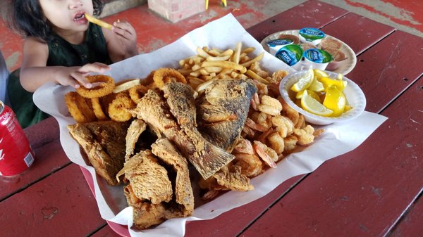 PIER EIGHT SEAFOOD RESTAURANT - 60 Photos & 45 Reviews - Seafood - 409 ...