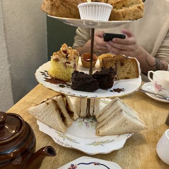 THE ENGLISH ROSE CAFE AND TEA SHOP - 401 Photos & 255 Reviews - 4 Lower ...