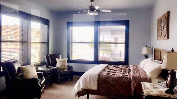 LITTLE BRICK INN - Updated September 2025 - 16 Photos - 1105 Military ...