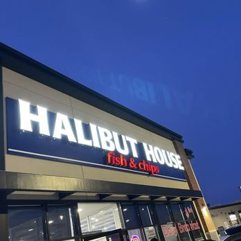 HALIBUT HOUSE - Updated January 2026 - 14 Photos - 1144 Terry Fox Drive ...
