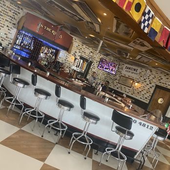 THE WINDLASS - Updated October 2024 - 440 Photos & 381 Reviews - 45 ...