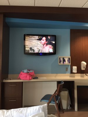 MERCY HOSPITAL - Updated January 2026 - 32 Photos & 97 Reviews - 4050 ...