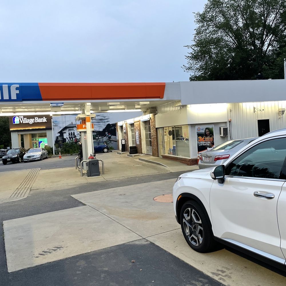 TOP 10 Best GAS STATIONS WITH AIR PUMPS in Newton MA Updated 2025 Yelp