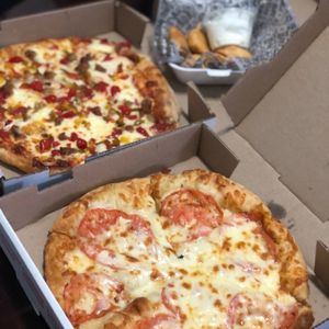 CALIENTE PIZZA & DRAFTHOUSE - 476 Photos & 428 Reviews - 4624 Liberty ...