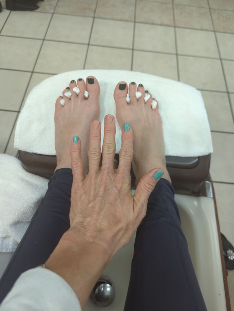 KIMBERLY NAILS AND SPA - 28 Photos & 55 Reviews - 541 N Pacific Coast ...