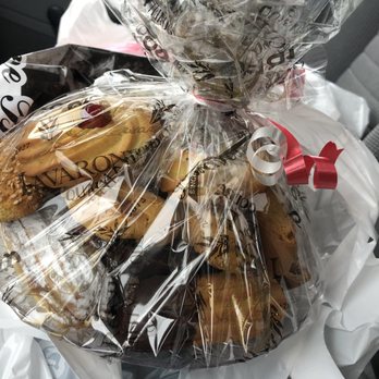 IAVARONE BROS QUALITY FOODS - Updated August 2024 - 172 Photos & 223 ...