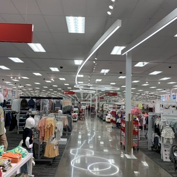 TARGET - Updated February 2025 - 3298 Photos & 671 Reviews - 4380 ...