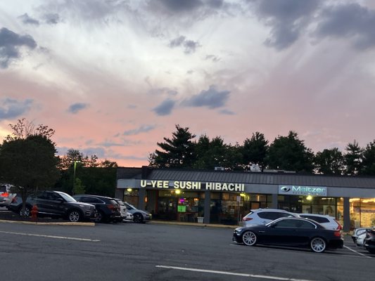 U-YEE SUSHI & HIBACHI - Updated December 2025 - 493 Photos & 626 ...