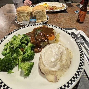 BLACK BEAR DINER - FEDERAL WAY - Updated July 2024 - 655 Photos & 732 ...