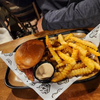 RUSTY BUCKLE SALOON - Updated July 2025 - 67 Photos & 92 Reviews - 285 ...