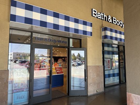 BATH & BODY WORKS - Updated March 2026 - 10 Photos - 233 N Glendale Ave ...