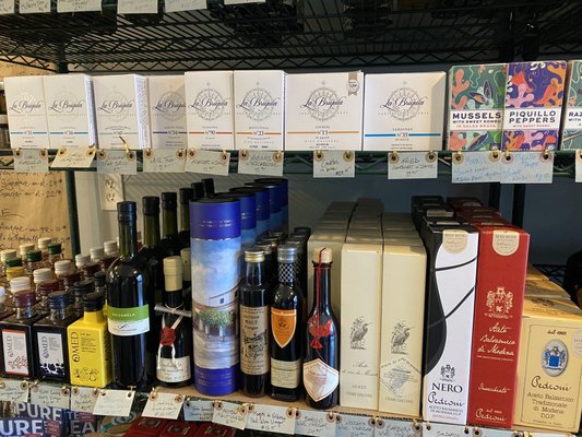 COWBELL CHEESE - Updated October 2025 - 58 Photos & 40 Reviews - 231 SE ...