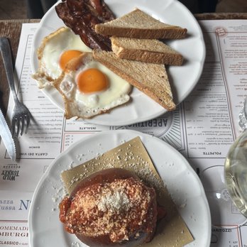 MECCANISMO - Updated January 2026 - 76 Photos & 46 Reviews - Piazza ...