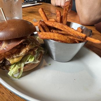 LOCAL PUBLIC EATERY LEASIDE - Updated January 2026 - 249 Photos & 169 ...