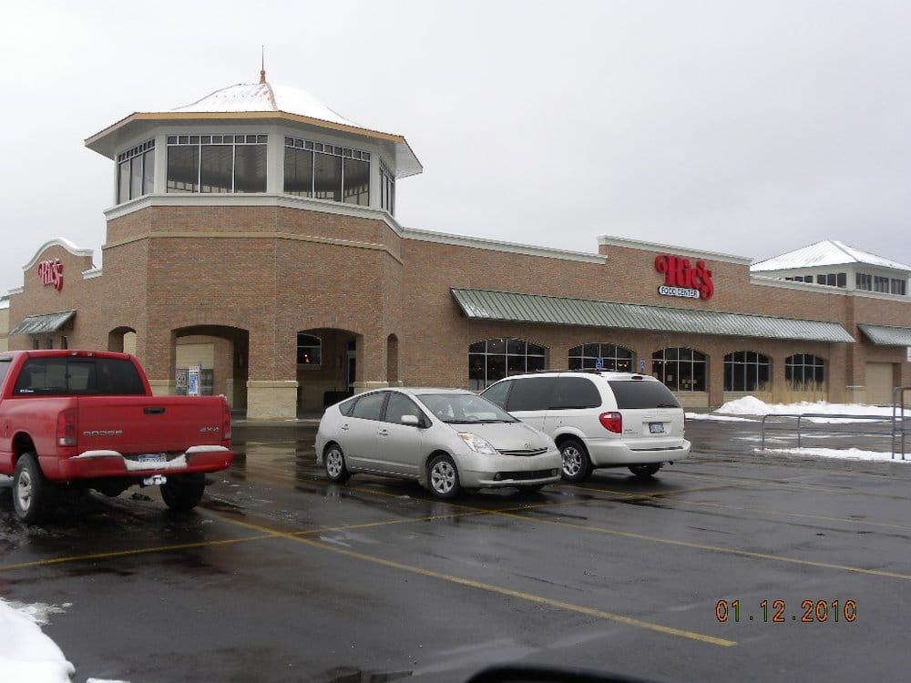 RIC’S FOOD CENTER - Updated December 2025 - 23 Reviews - 6767 Belding ...