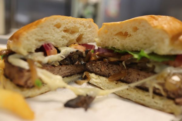 MY BURGER SPORT BAR - Updated December 2025 - 17 Photos - 14513 Lee ...