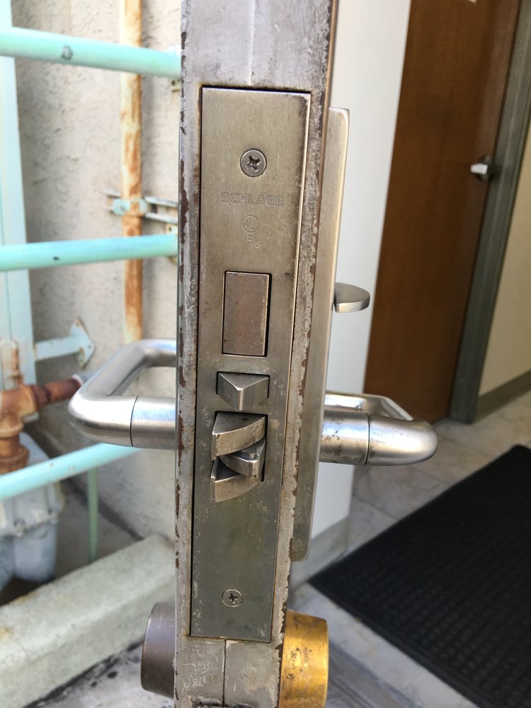 M&H LOCKSMITH - Updated November 2025 - 75 Photos & 377 Reviews - South ...