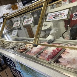 LYNN’S QUALITY OYSTERS - Updated July 2025 - 233 Photos & 246 Reviews ...