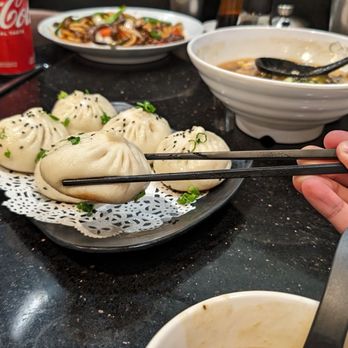 THUMBLING - Updated November 2024 - 3559 Photos & 1731 Reviews - 228 S ...