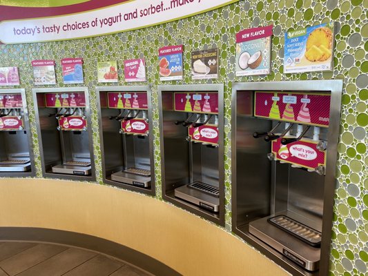 MENCHIE’S FROZEN YOGURT - Updated April 2025 - 15 Photos & 15 Reviews - 200 Springtown Way, San ...