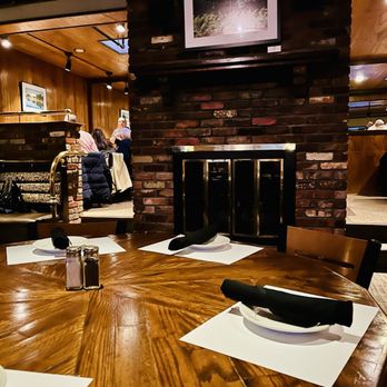 COWESETT INN - Updated December 2025 - 116 Photos & 117 Reviews - 226 ...