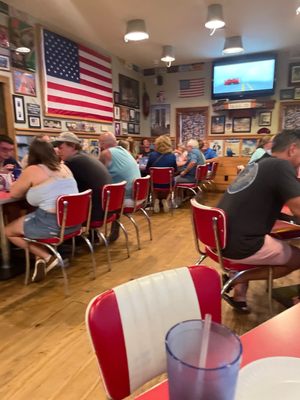 PATRONIES PIZZA - Updated December 2025 - 80 Photos & 221 Reviews ...