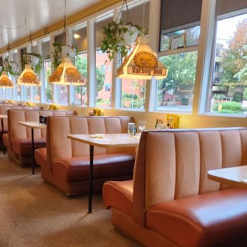 VARSITY INN RESTAURANT - Updated December 2025 - 89 Photos & 180 ...